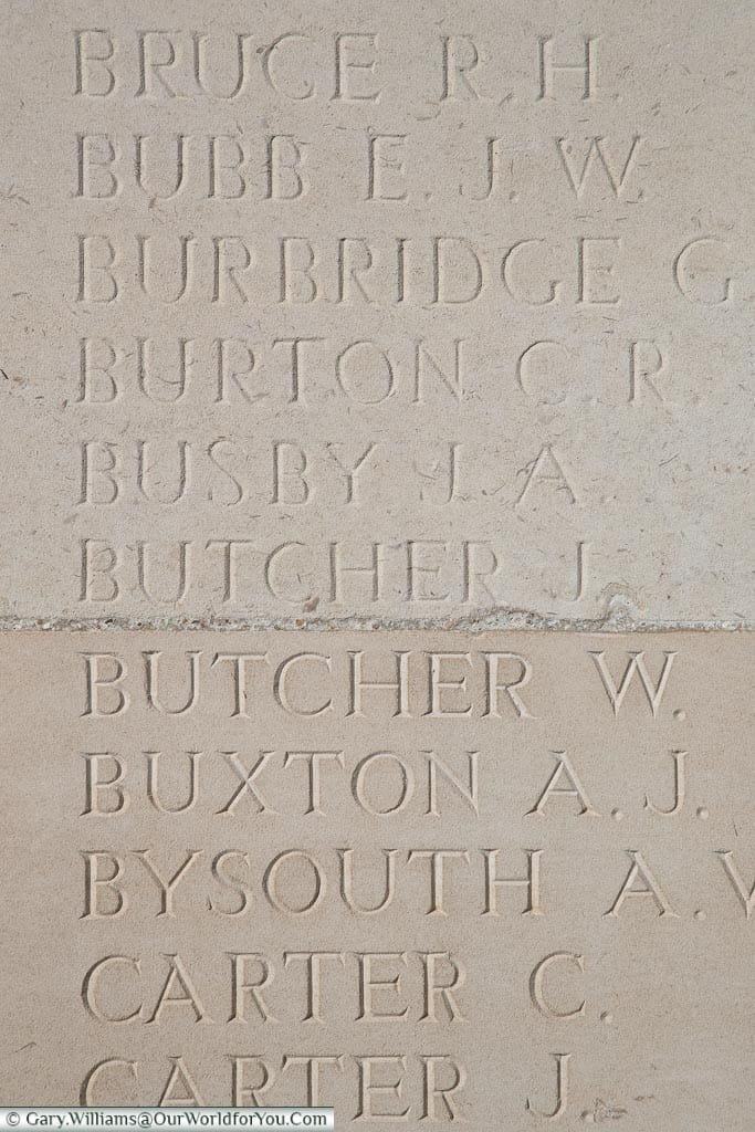 Eccles War Memorial, Kent, England - Our World for You