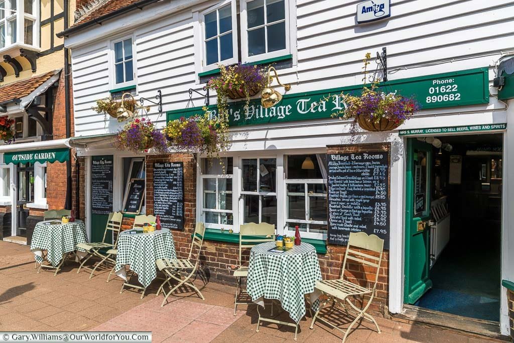 The village of Headcorn in Kent, England - Our World for You