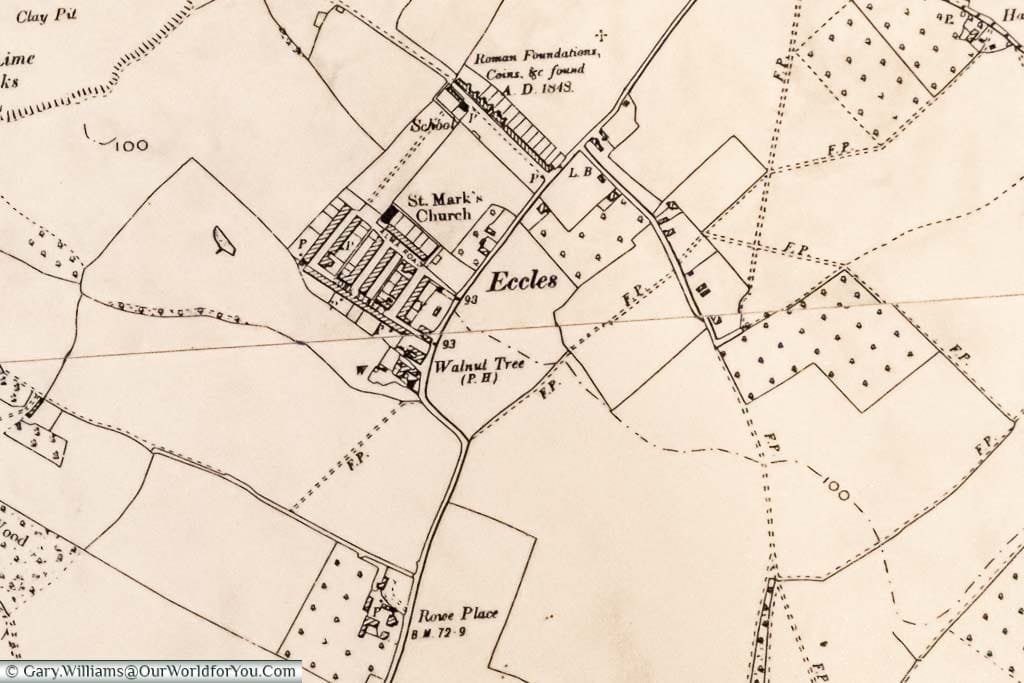 Eccles War Memorial, Kent, England - Our World for You