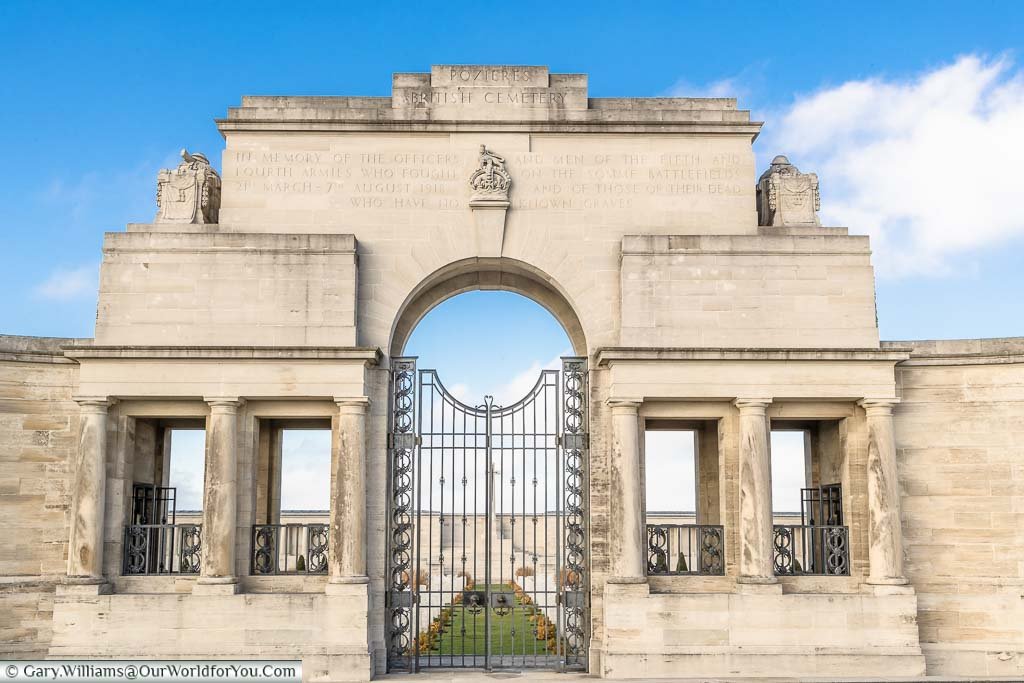 Eccles War Memorial, Kent, England - Our World for You