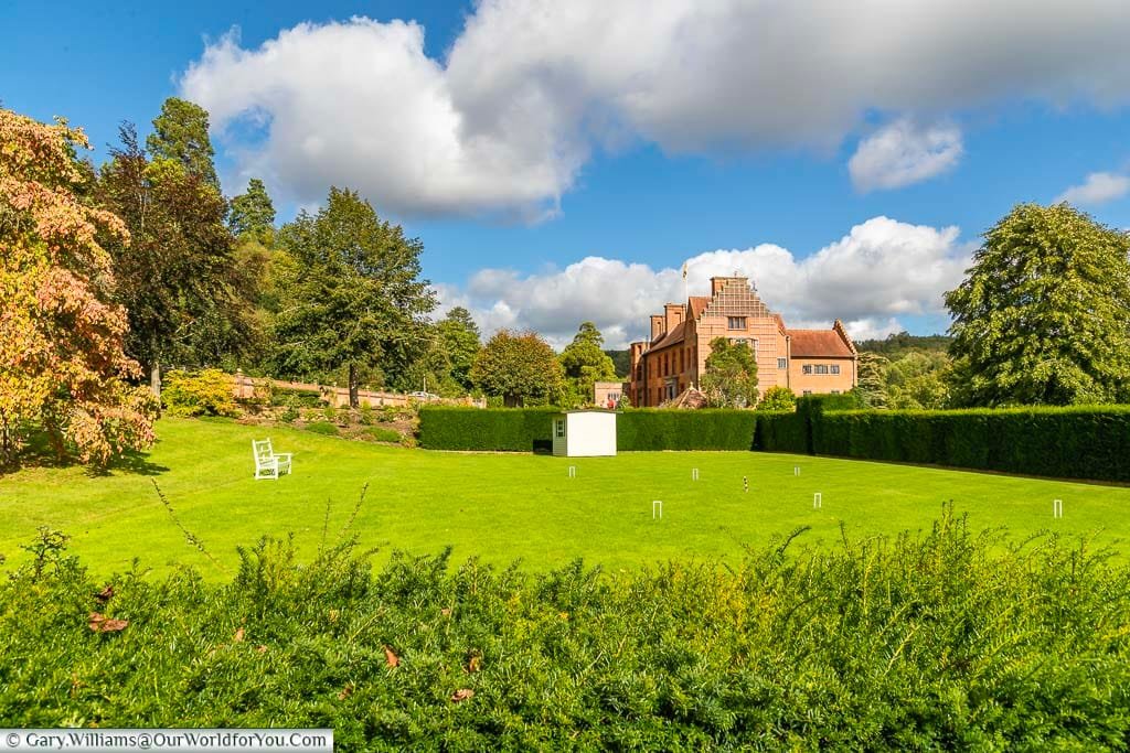 A visit to Winston Churchill's Chartwell in Kent - Our World for You