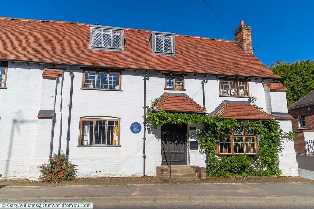 Exploring the charming town of Westerham in Kent - Our World for You